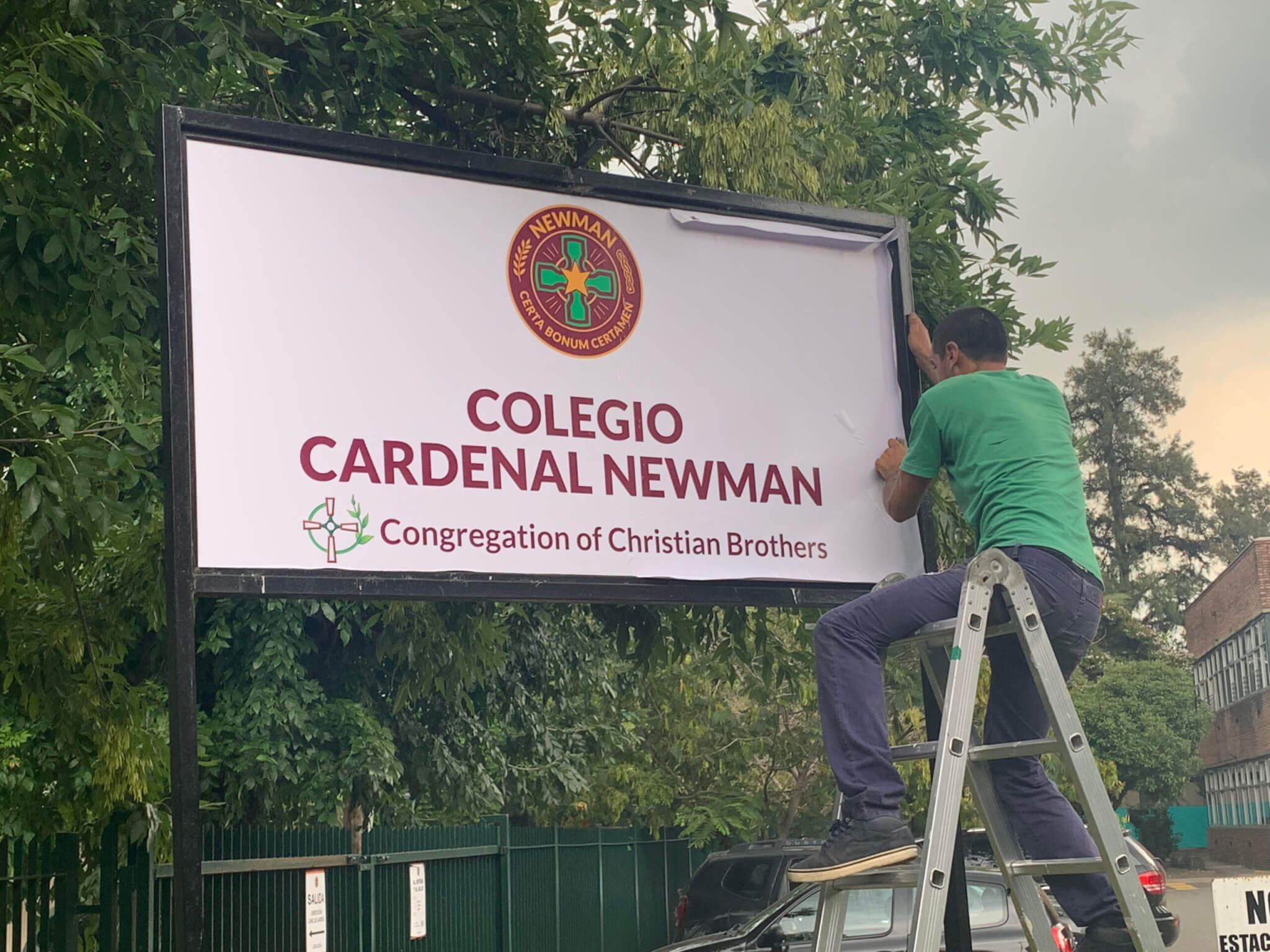 Logotipo Del Colegio Comunitario Lord Fairfax